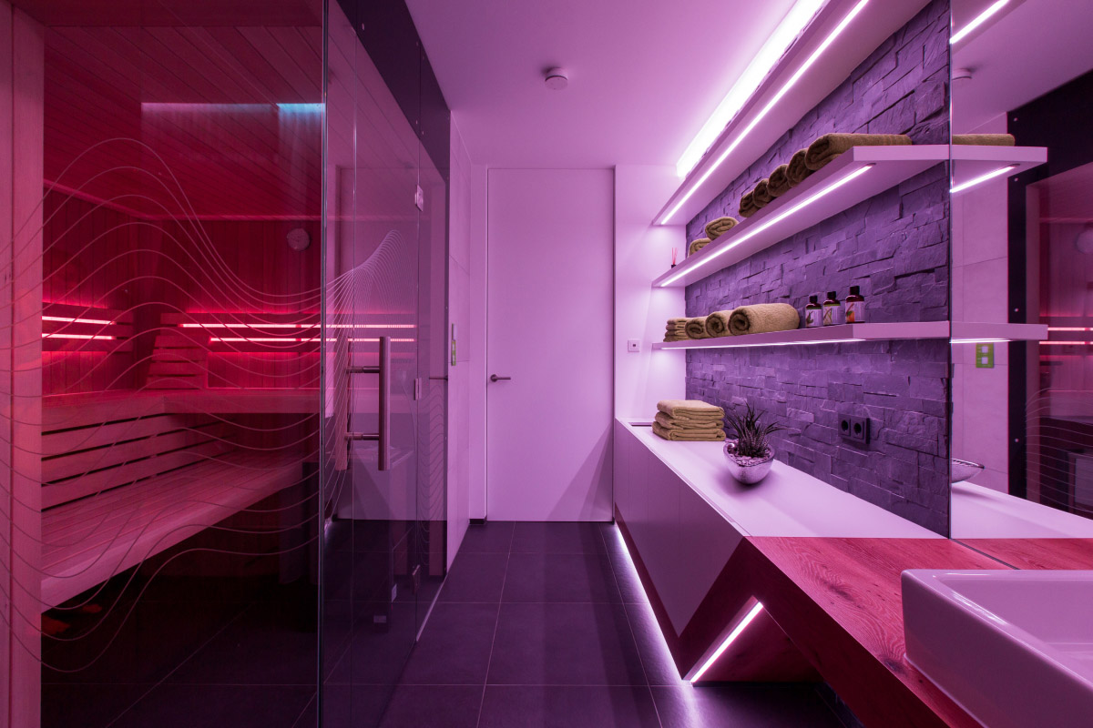 RGBW LED pásky 5m IP20 - Loxone Shop