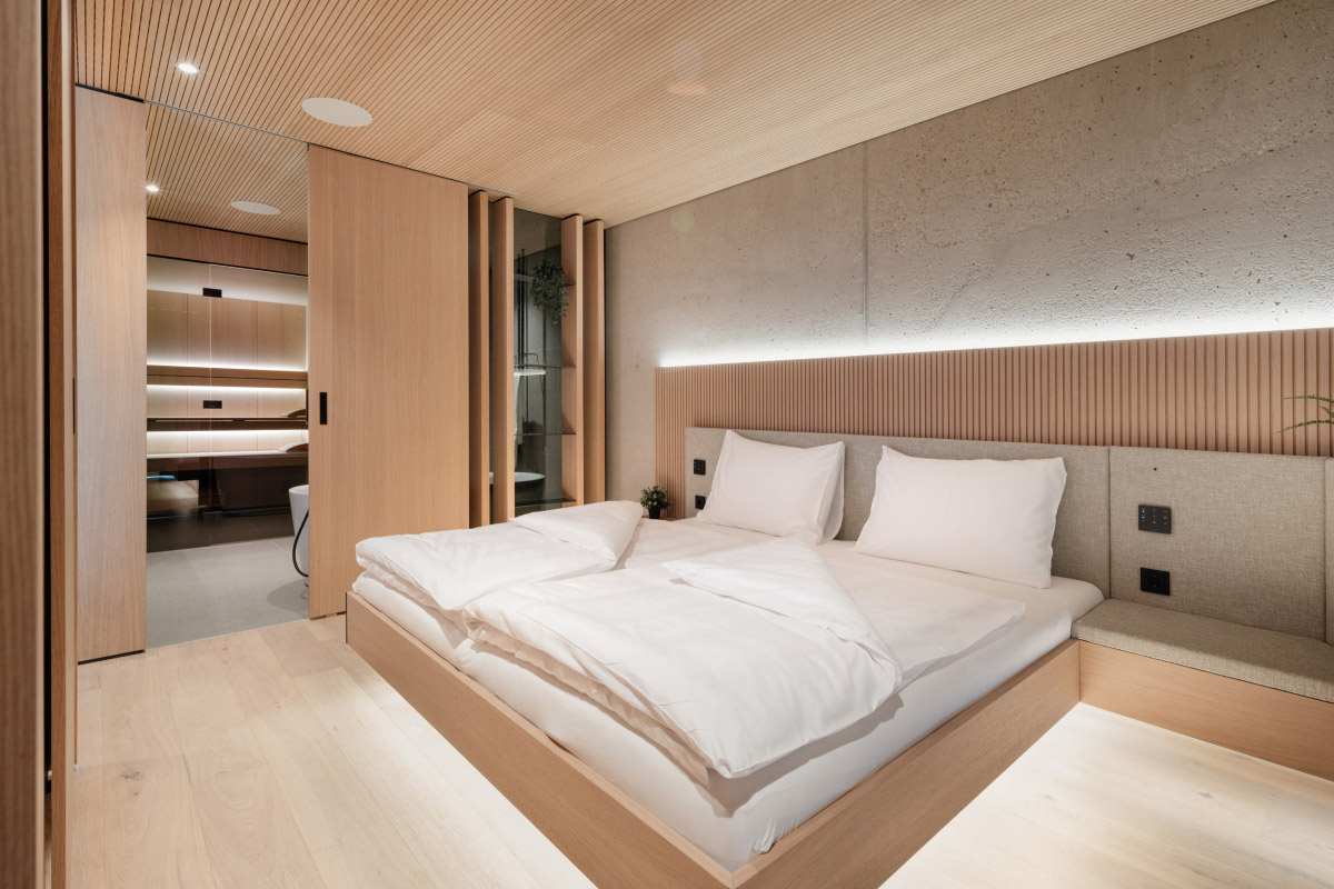 5m LED pásky (laditelná bílá) - IP68 (při potopení do vody) - Loxone Shop